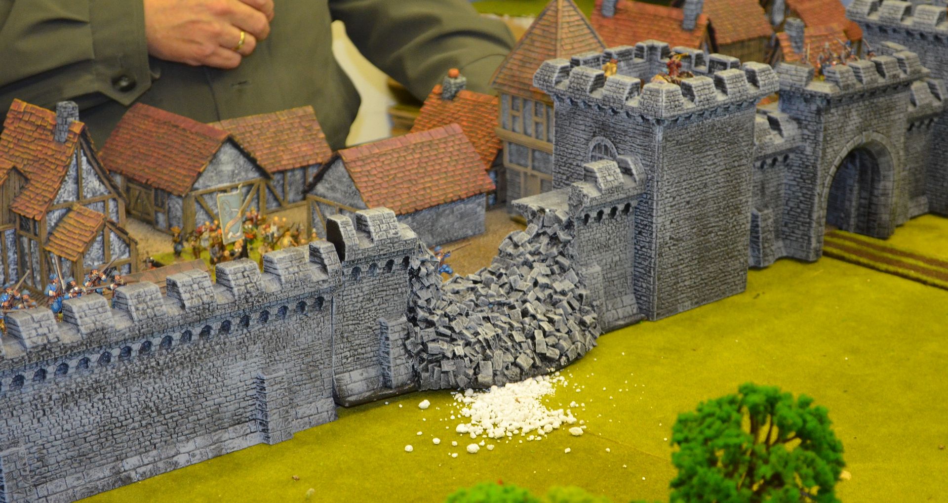 [TMP] "The Siege of Southchester " Topic